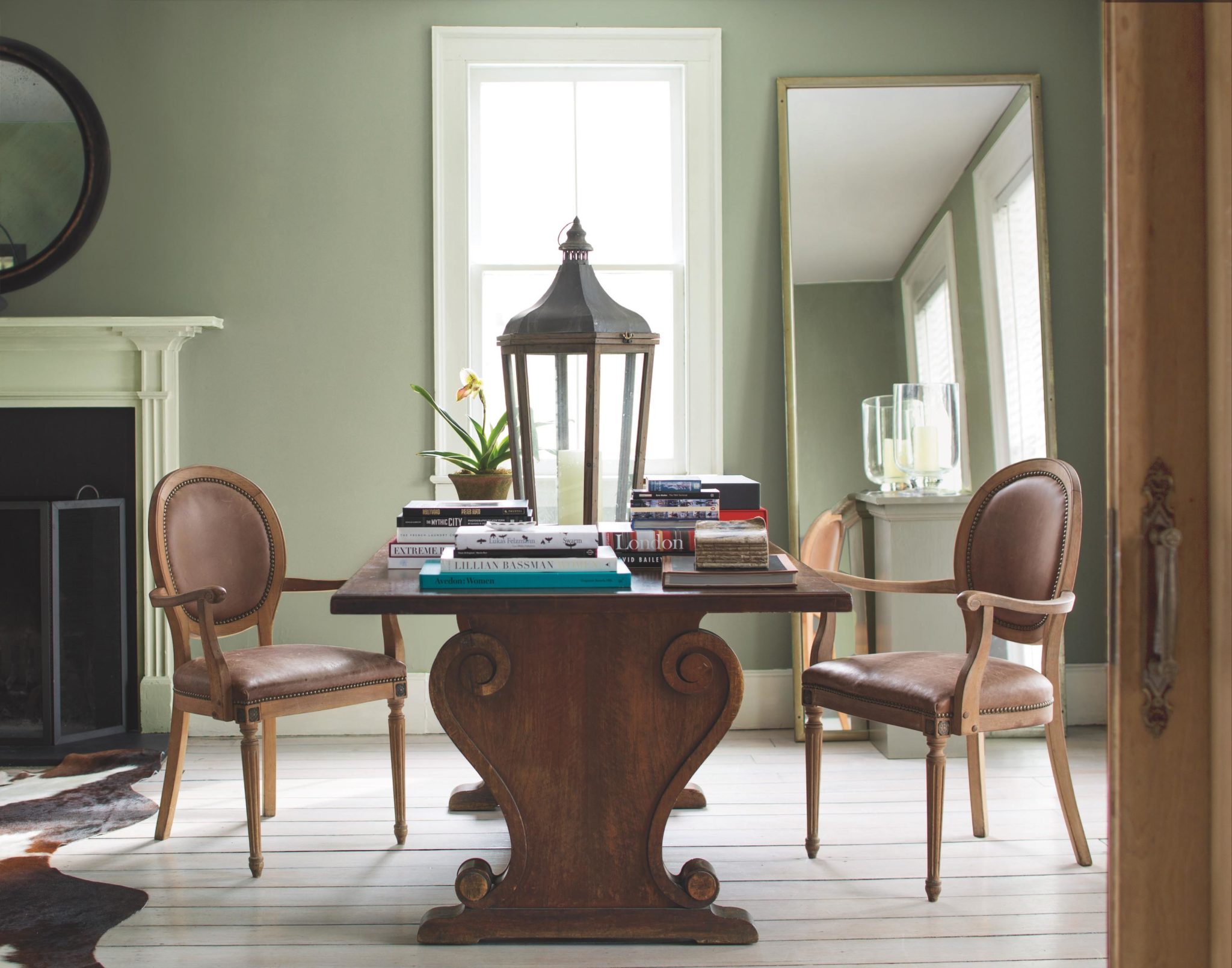 In conversation with leading paint specialists Benjamin Moore – Etons ...
